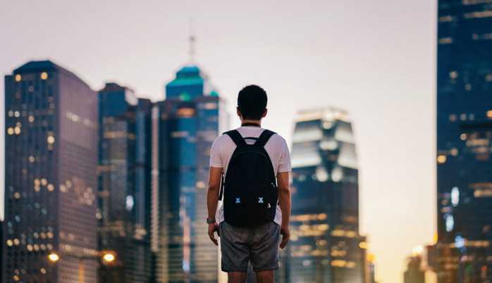 Top Tips When Emigrating Abroad - Tat Hit